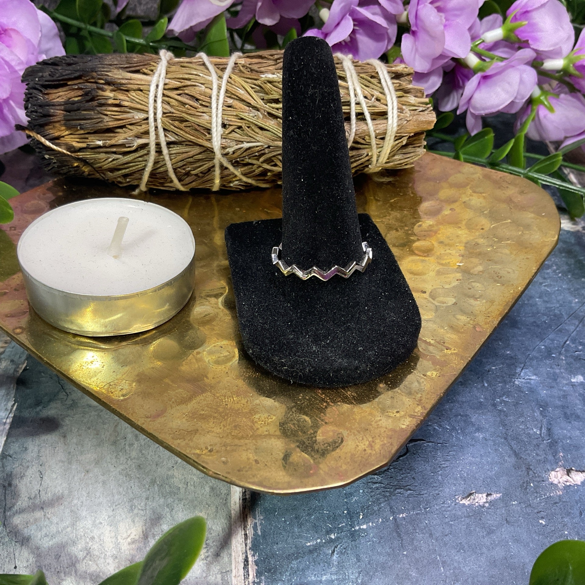 SS Chevron 10 | Bone and Branch